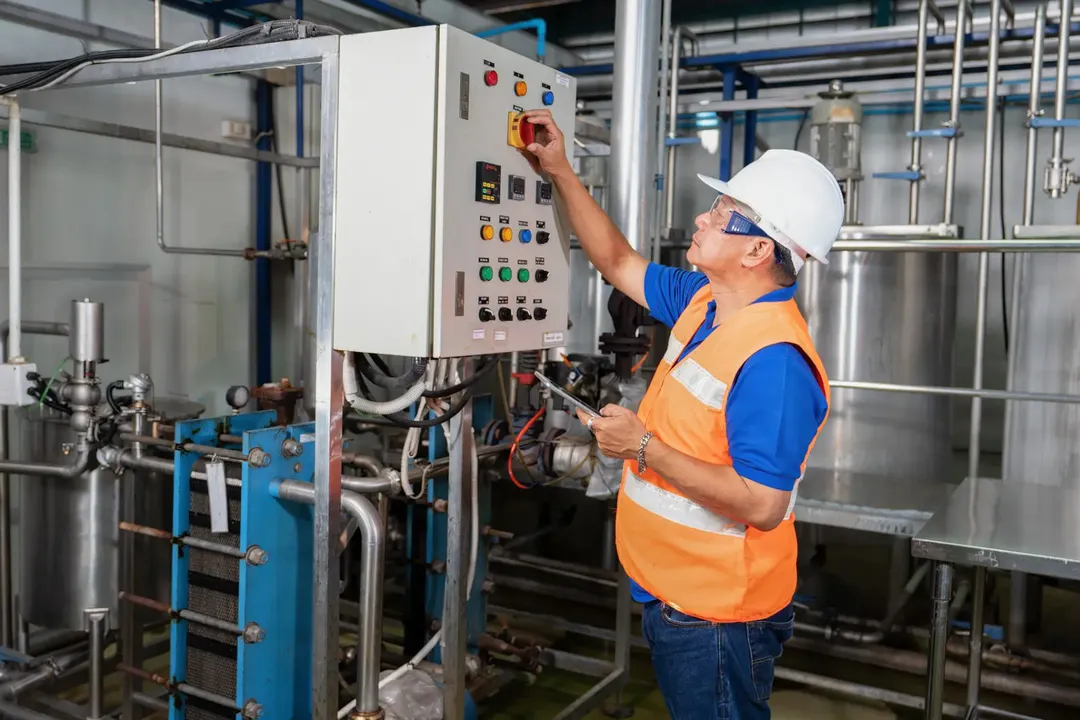 Comprehensive Guide to Electrical Panels in Food Processing Facilities | PMG Engineering